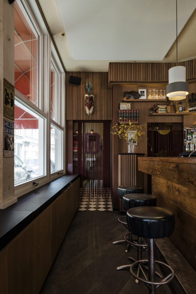 Café Baron - April One